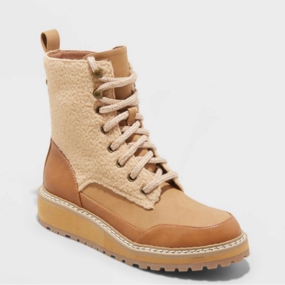 Universal Thread | Shoes | Universal Threads Courtney Hiking Boots ...